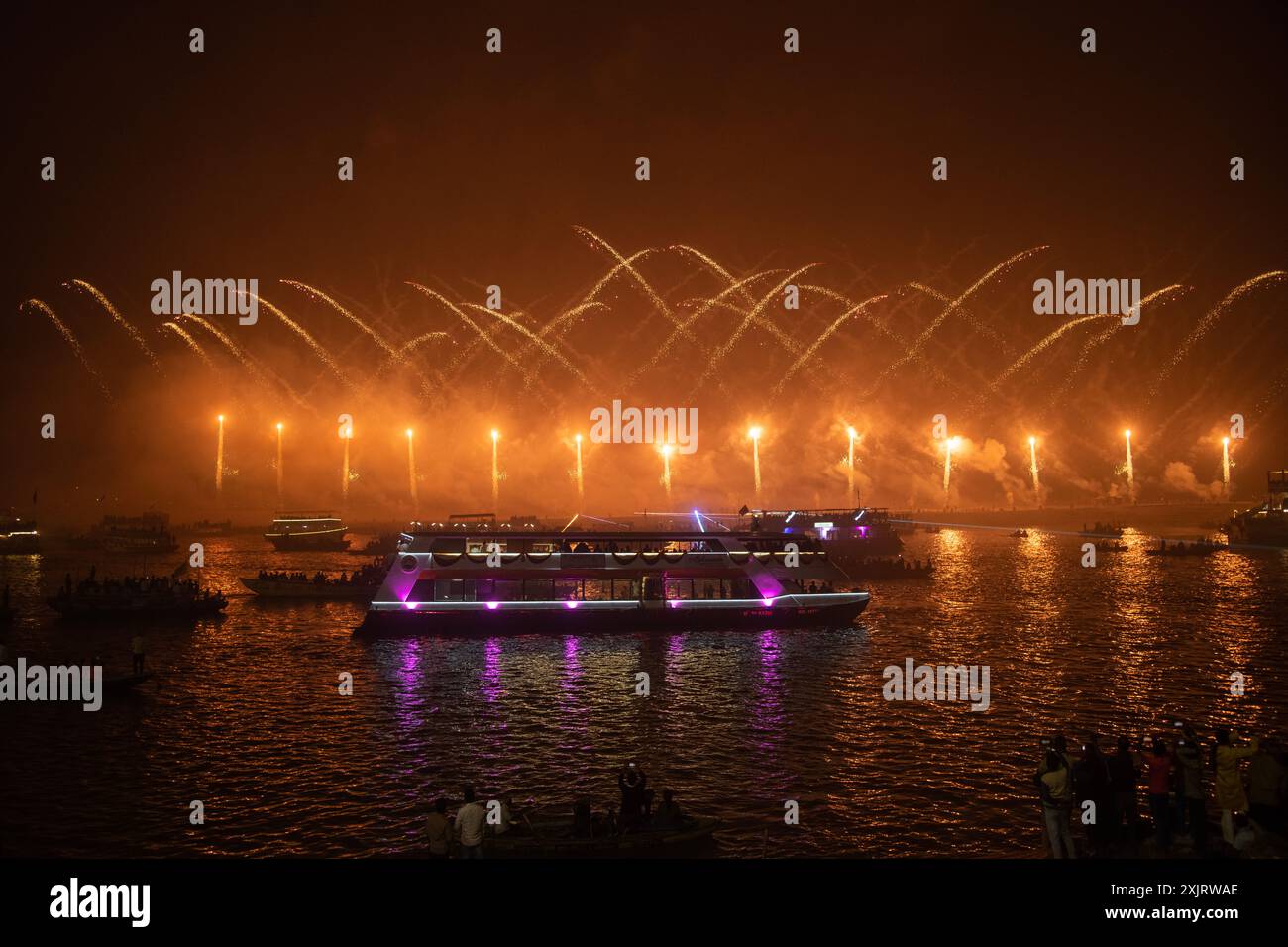 fireworks during Dev Diwali at Varanasi ghat Stock Photo - Alamy