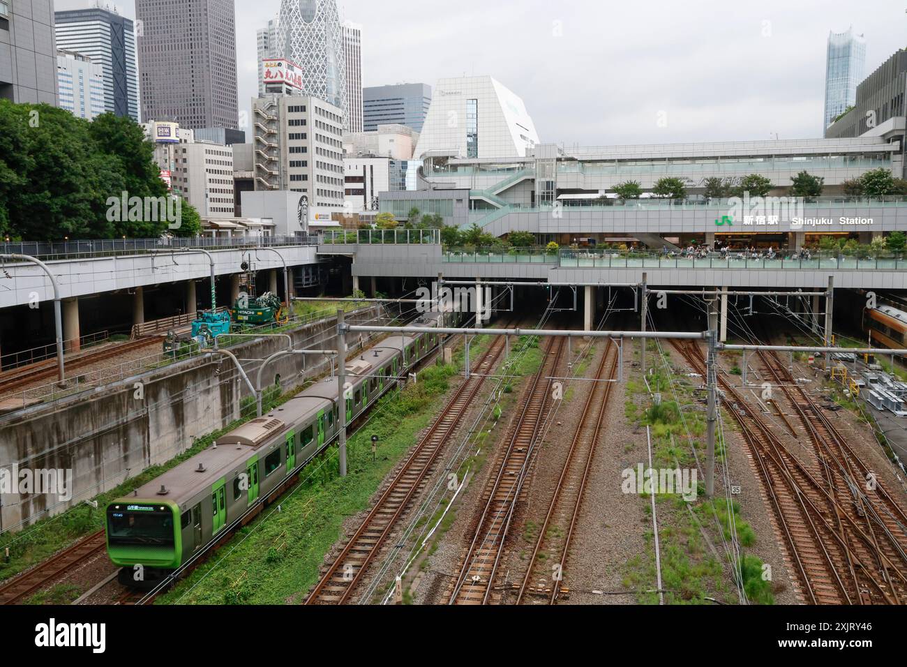 SHINJUKU STATION TOKYO Stock Photo - Alamy