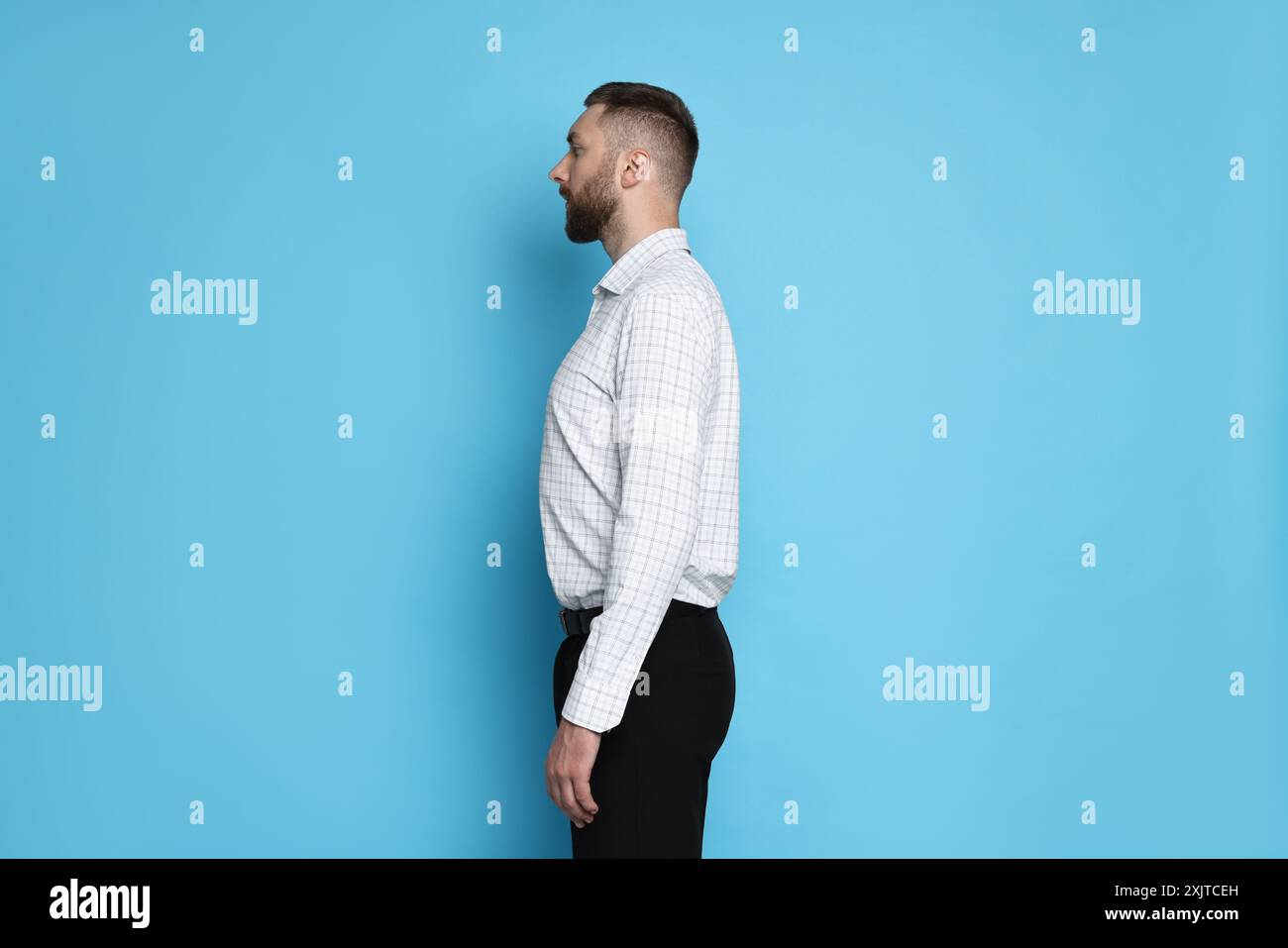 Man profile back light hi-res stock photography and images - Alamy