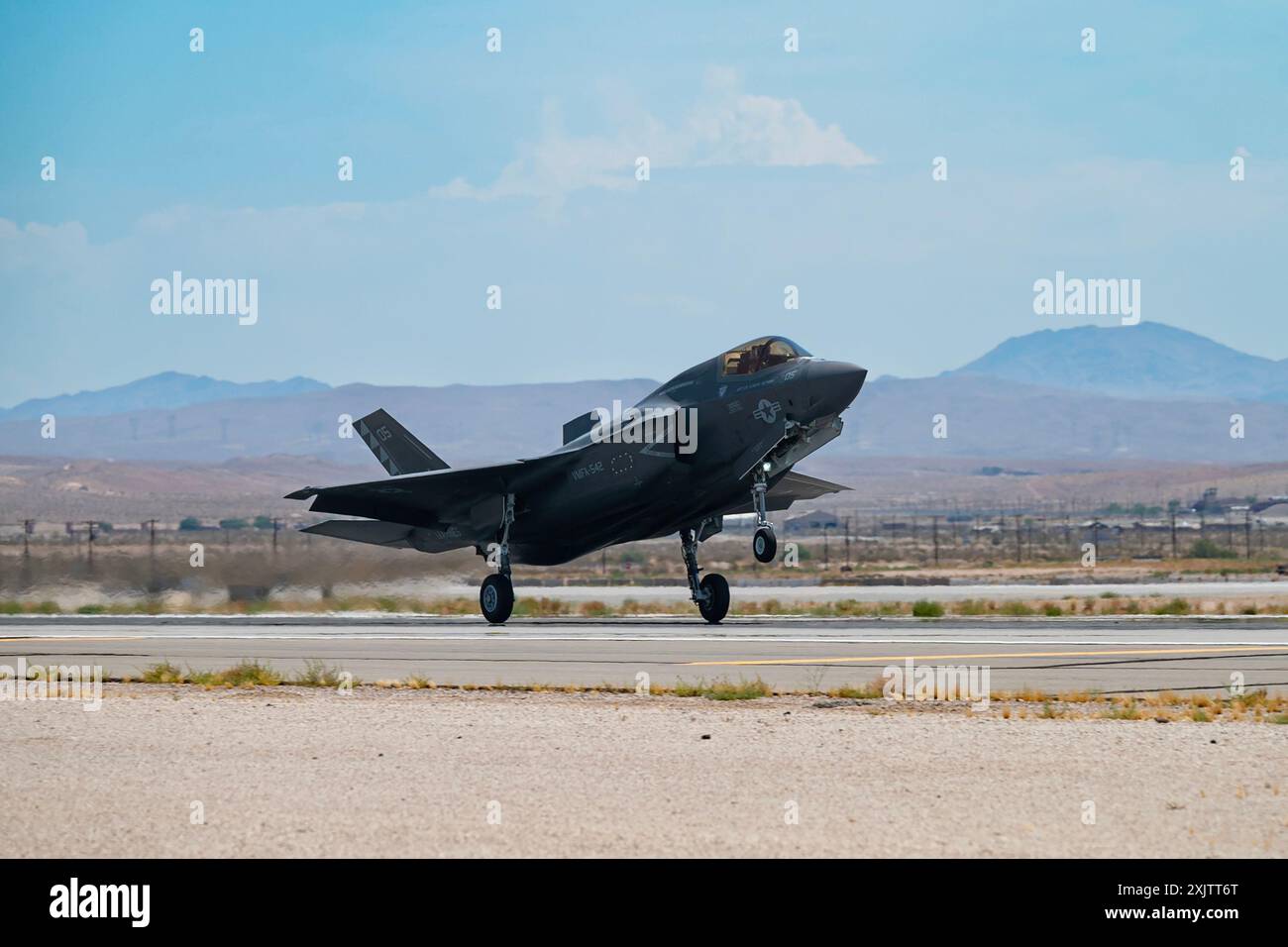 An F-35B Lightning II assigned to Marine Fighter Attack Squadron 542 ...