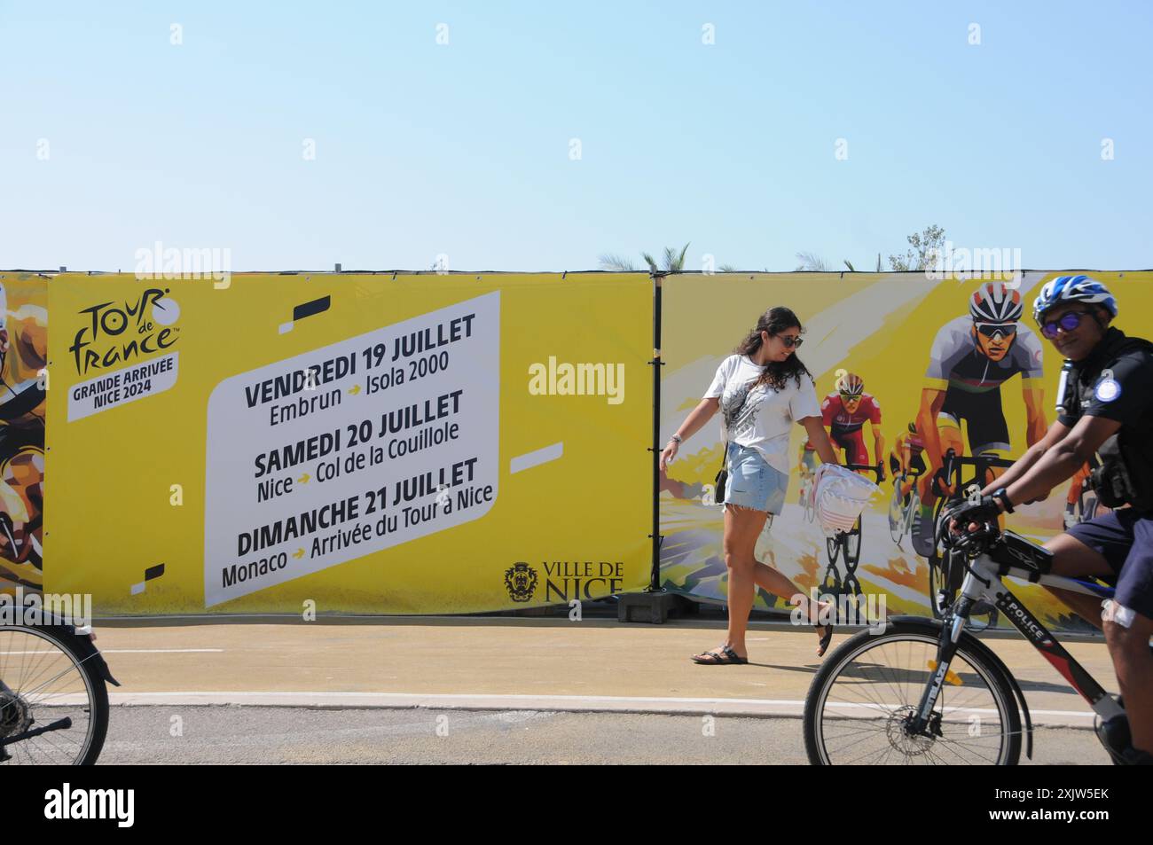 July 20th, Nice The atmosphere of the historical arrivals of the The ...