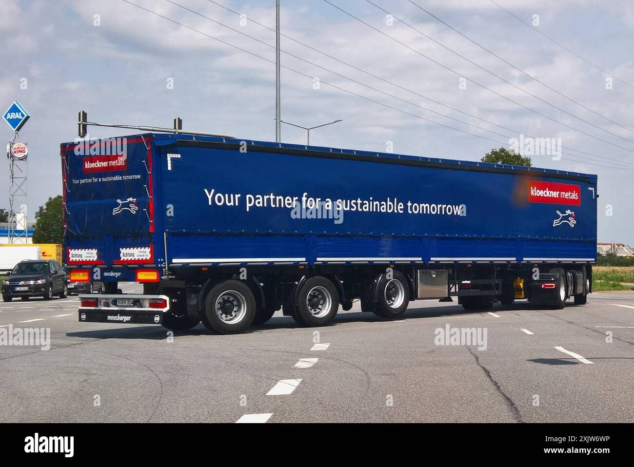 Kloeckner Metals, Stahl-Transporte, Schwerlastverkehr, Sattelzug bzw ...