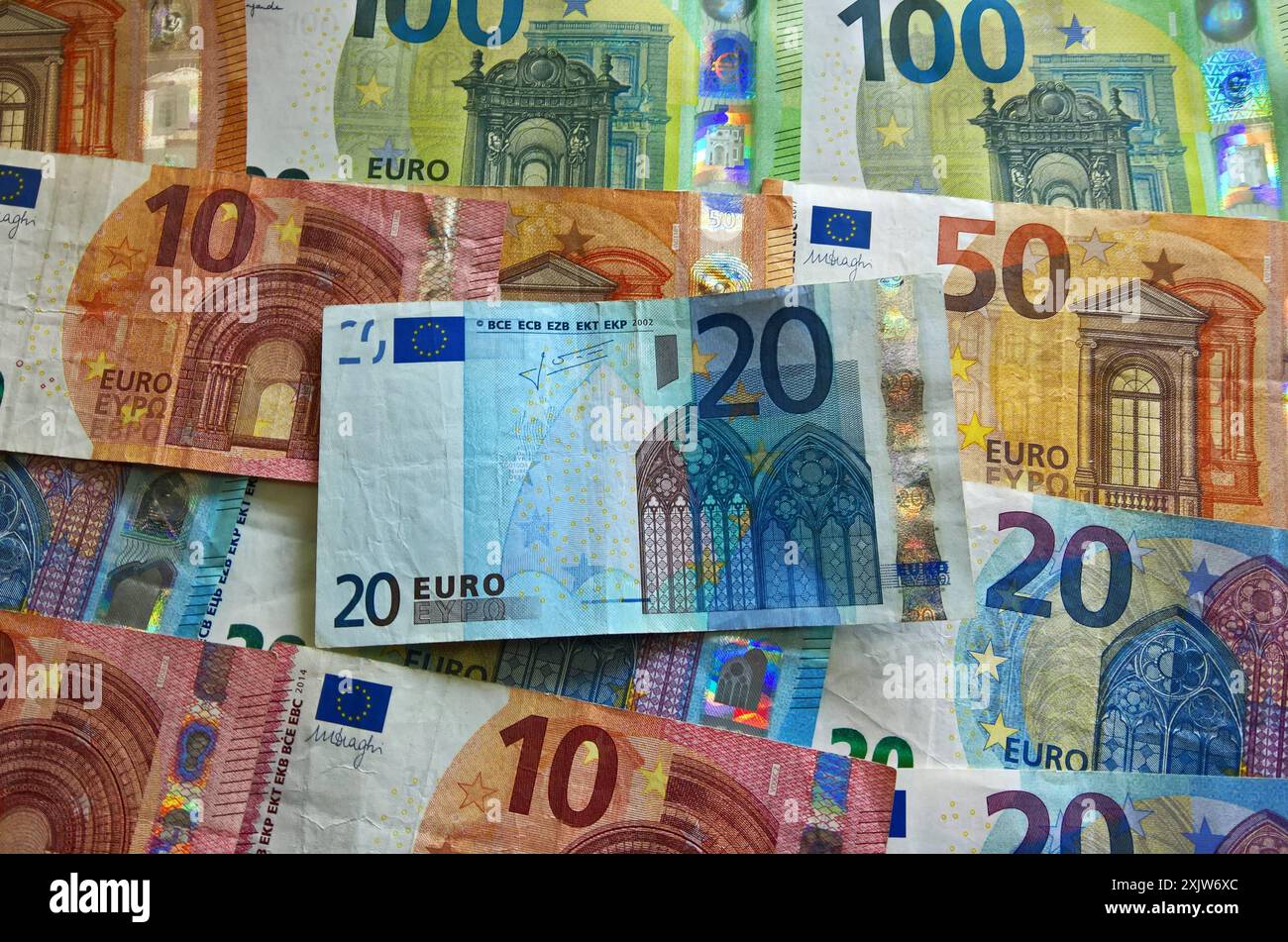 100 euro schein hi-res stock photography and images - Alamy