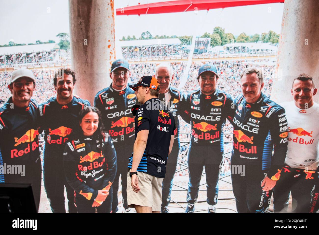 VERSTAPPEN Max (ned), Red Bull Racing RB20, portrait during the Formula ...