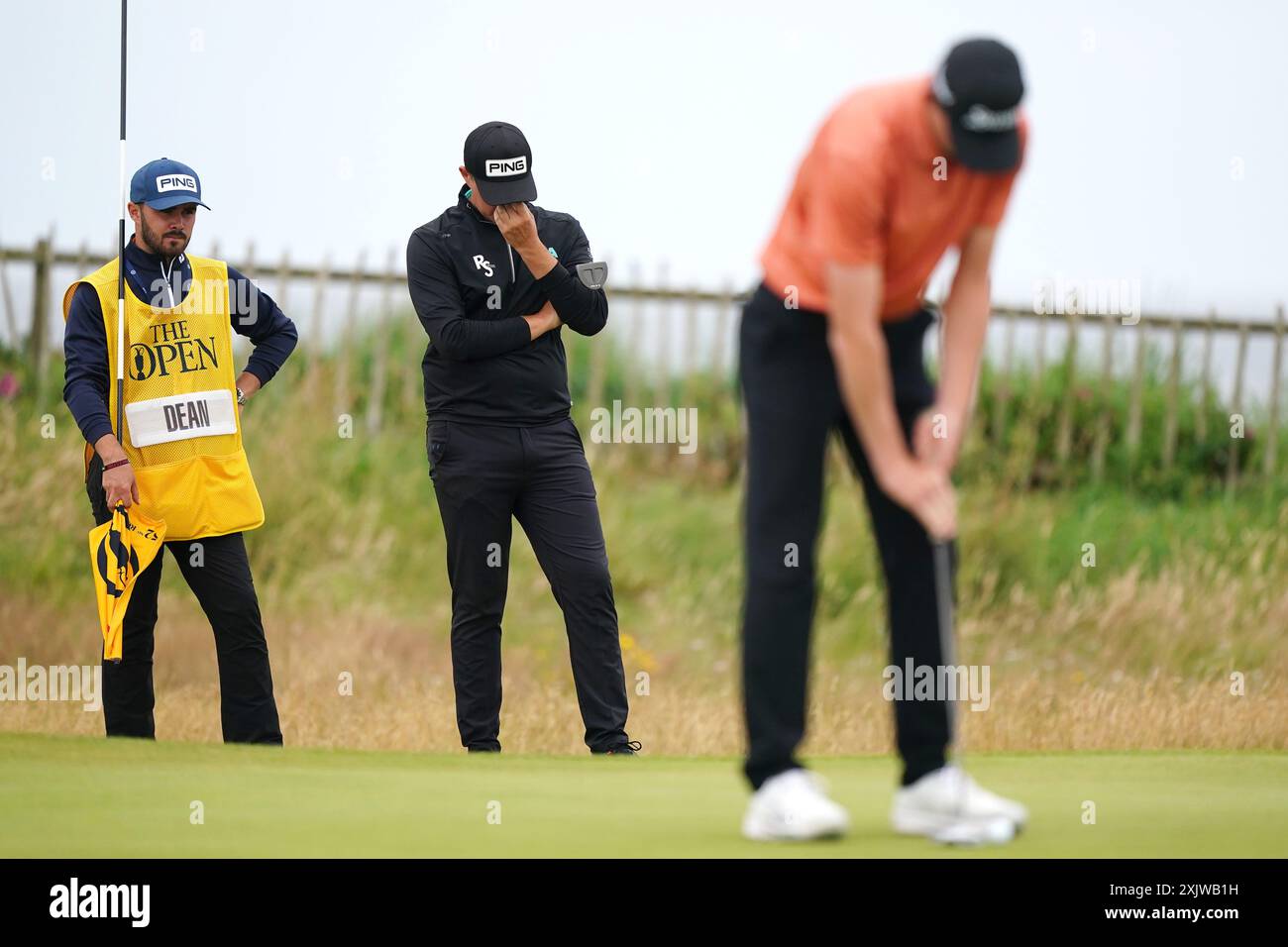England's Joe Dean (centre) reacts on the 1st green as Scotland's Calum ...