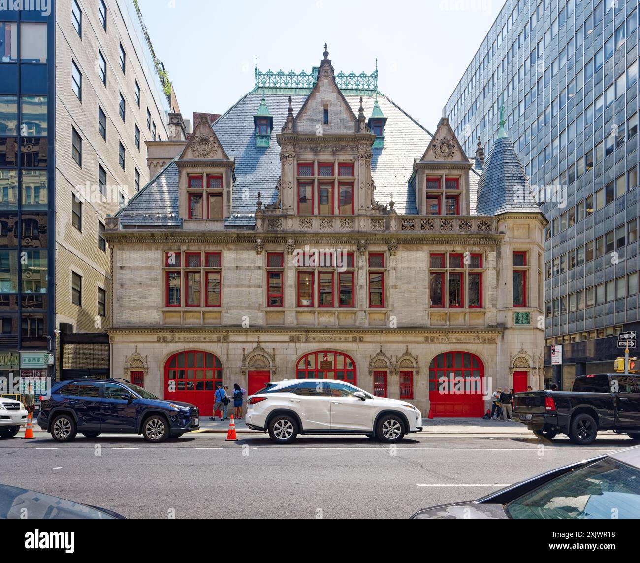 NYC Chinatown: 87 Lafayette Street, former home of Engine Company 31 ...