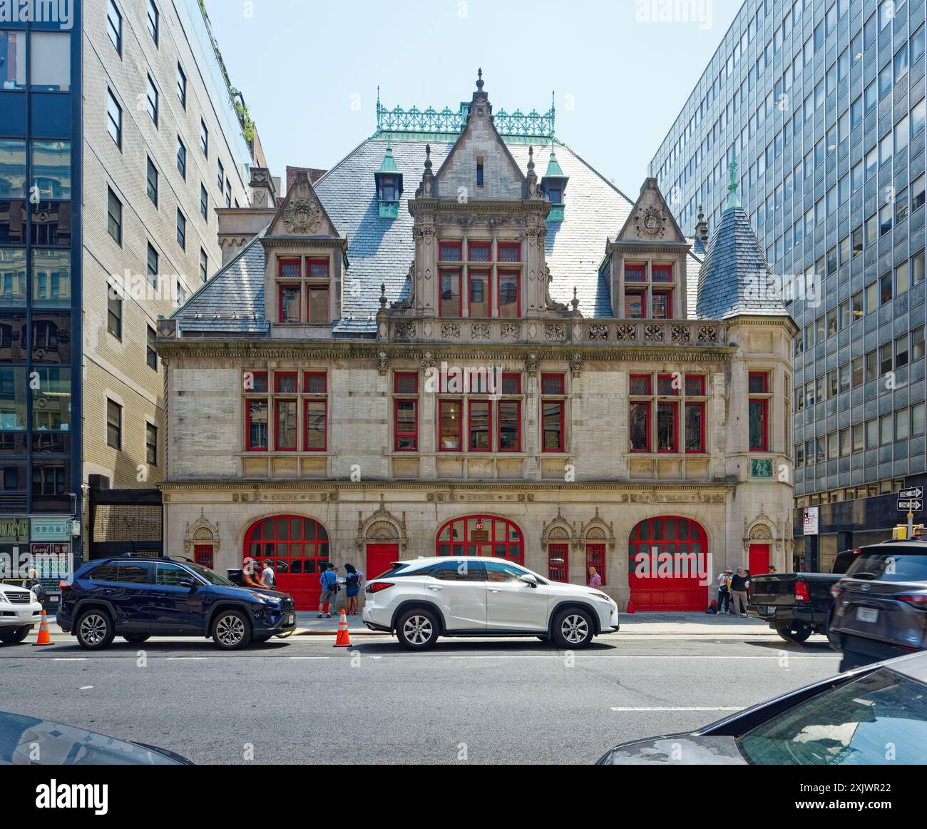 NYC Chinatown: 87 Lafayette Street, former home of Engine Company 31 ...