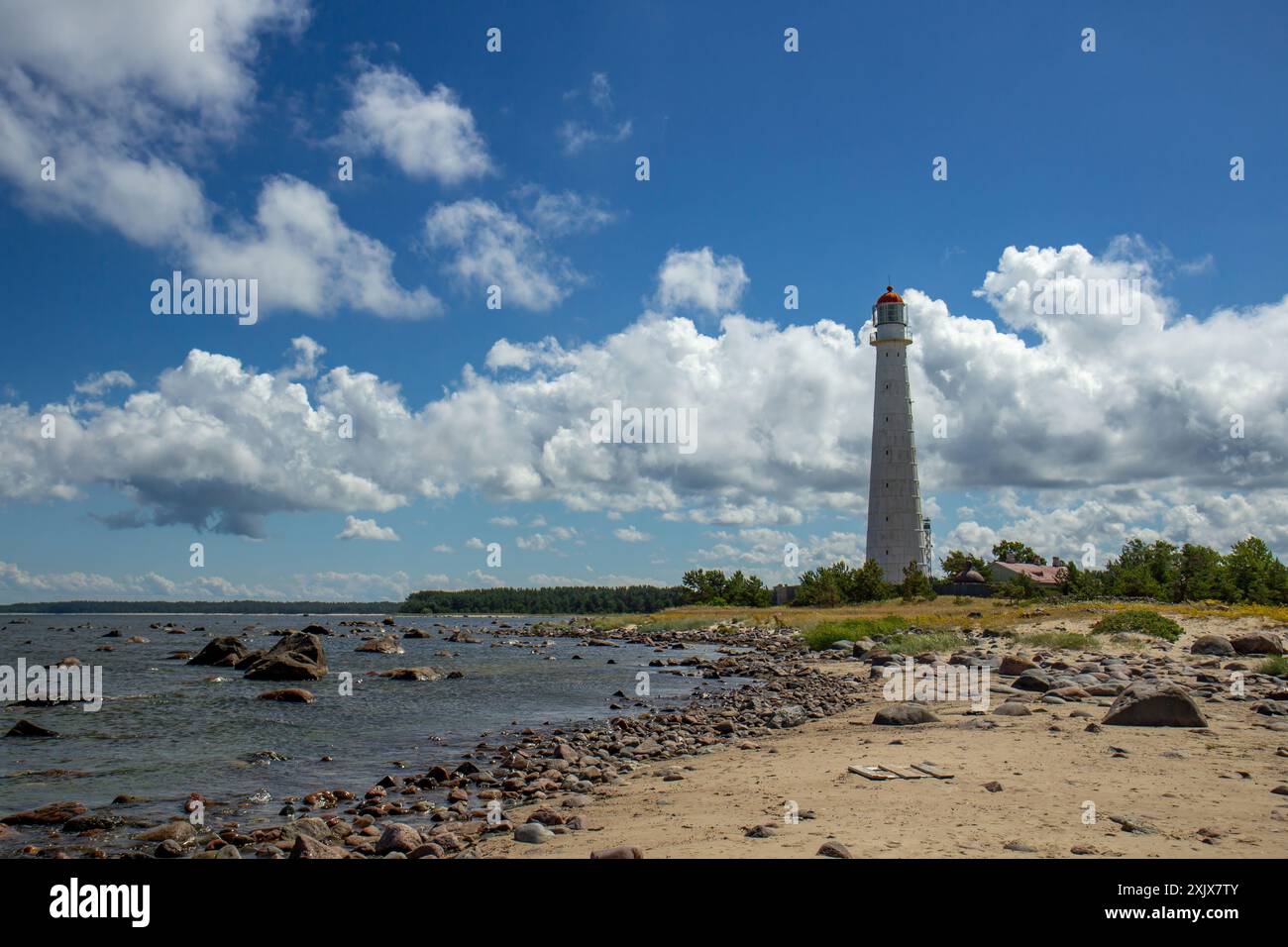 White Tahkuna lighthouse at Estonia island Hiiumaa lighthouse of the ...