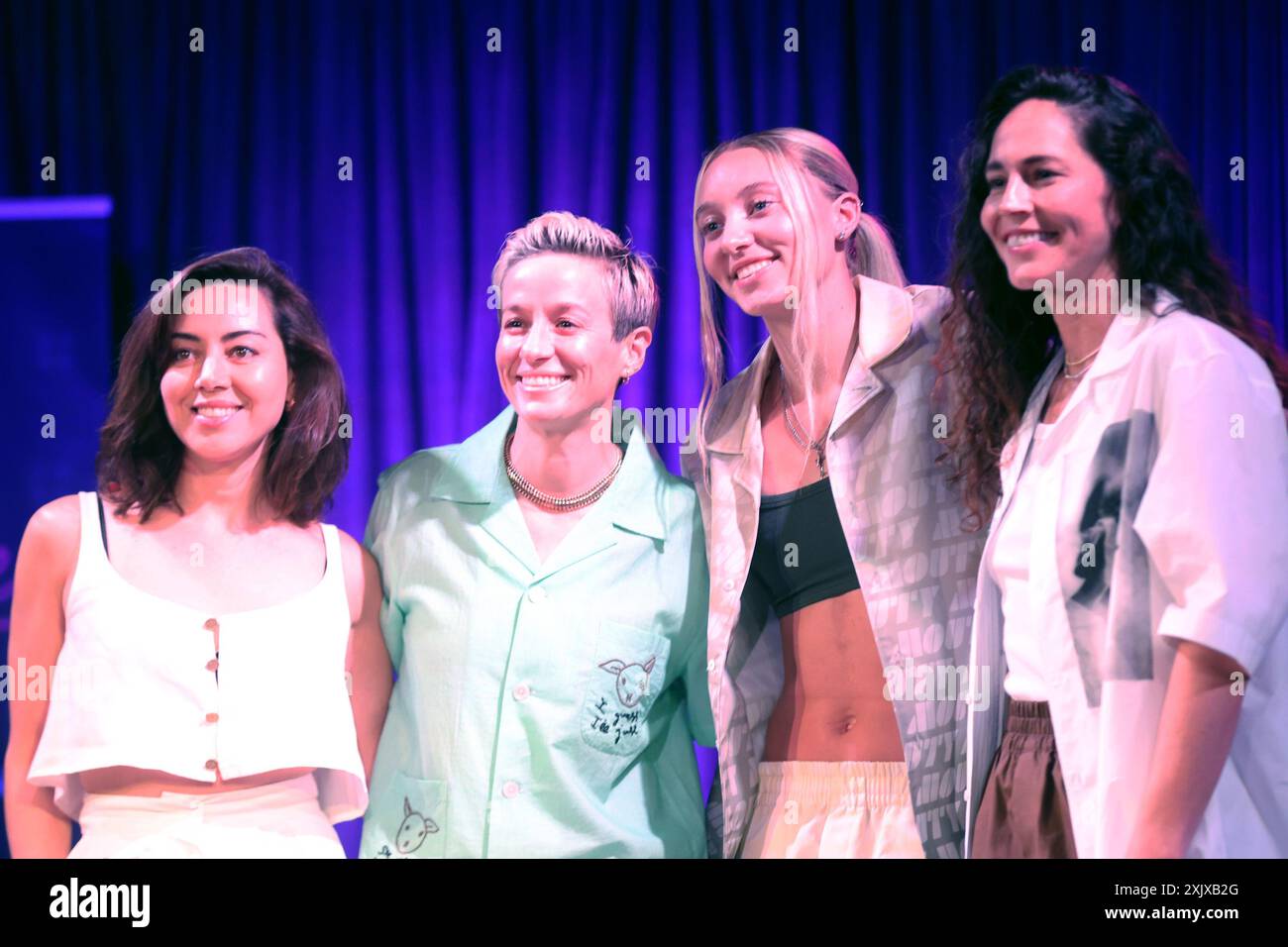 Scottsdale, AZ, USA. 19th July, 2024. Aubrey Plaza, Megan Rapinoe, Paige Bueckers and Sue Bird ...