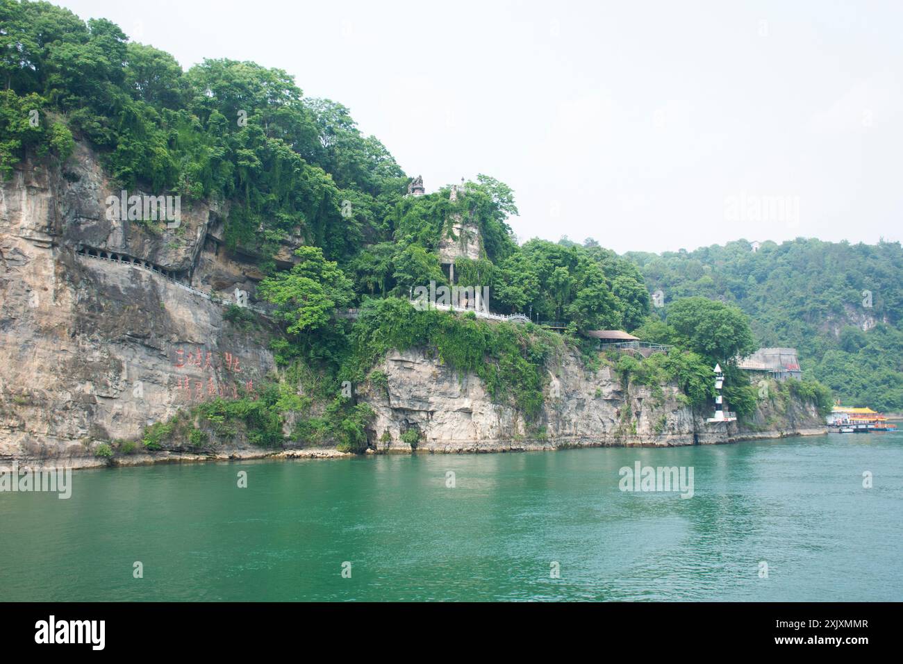 View landscape yangtze river and Sanyou cave cliffs in Xiling Gorge of ...