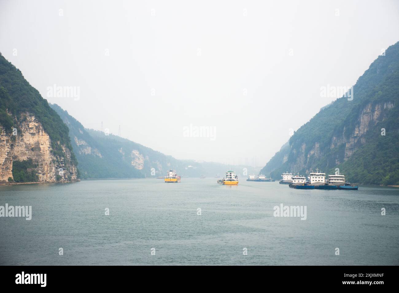 View landscape yangtze river with range mountain cliff of three gorges ...