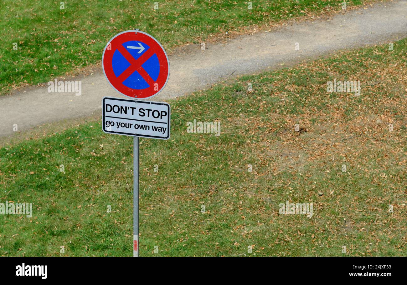 Go your own way sign. Choose your own path in life and business ...