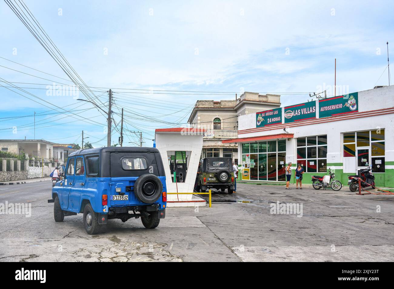 Russian jeep vehicles in the Cupet-Cimex gas station of Maceo and ...