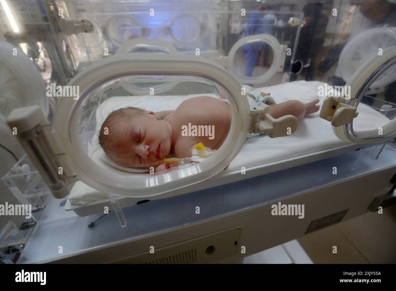 Al kurd family hi-res stock photography and images - Alamy