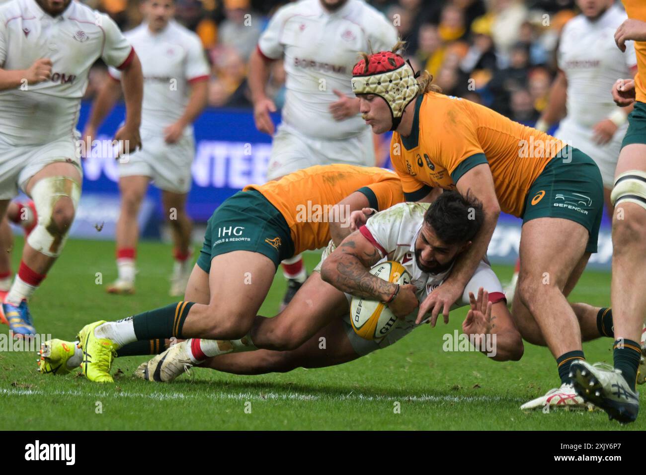 Sydney, Australia. 20th July, 2024. Hunter Paisami (L), Fraser McReight ...