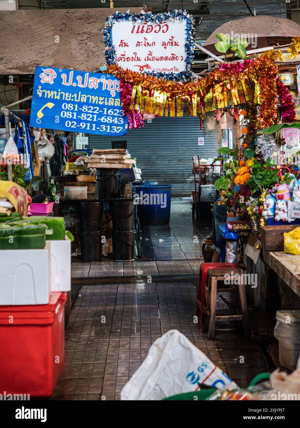 Thai grocery sign hi-res stock photography and images - Alamy