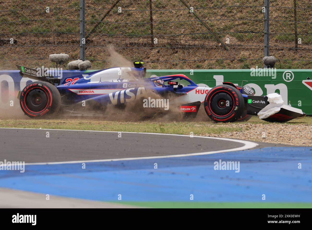 2024 hungarian grand prix crash hi-res stock photography and images - Alamy