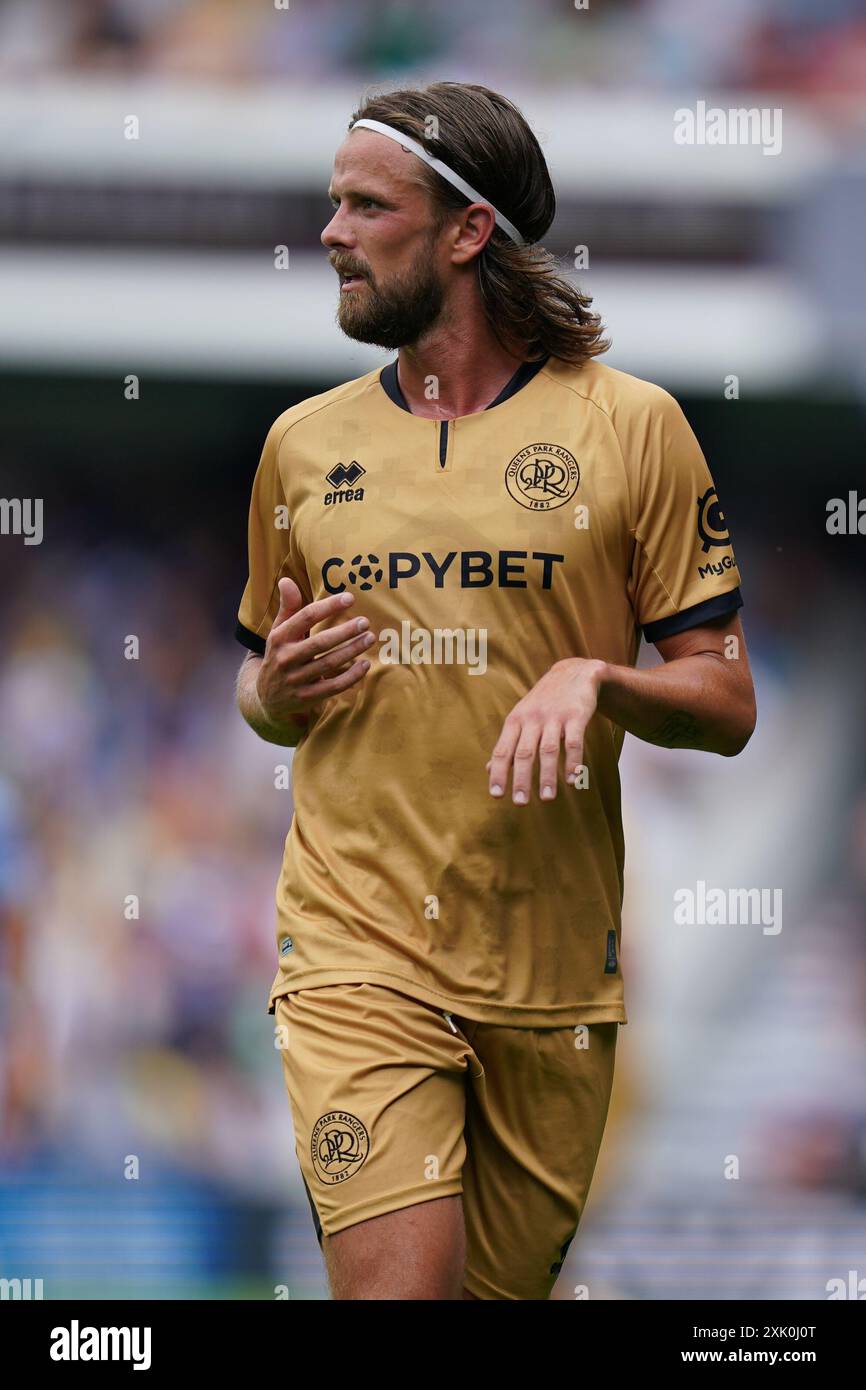 Qpr fc hi-res stock photography and images - Alamy
