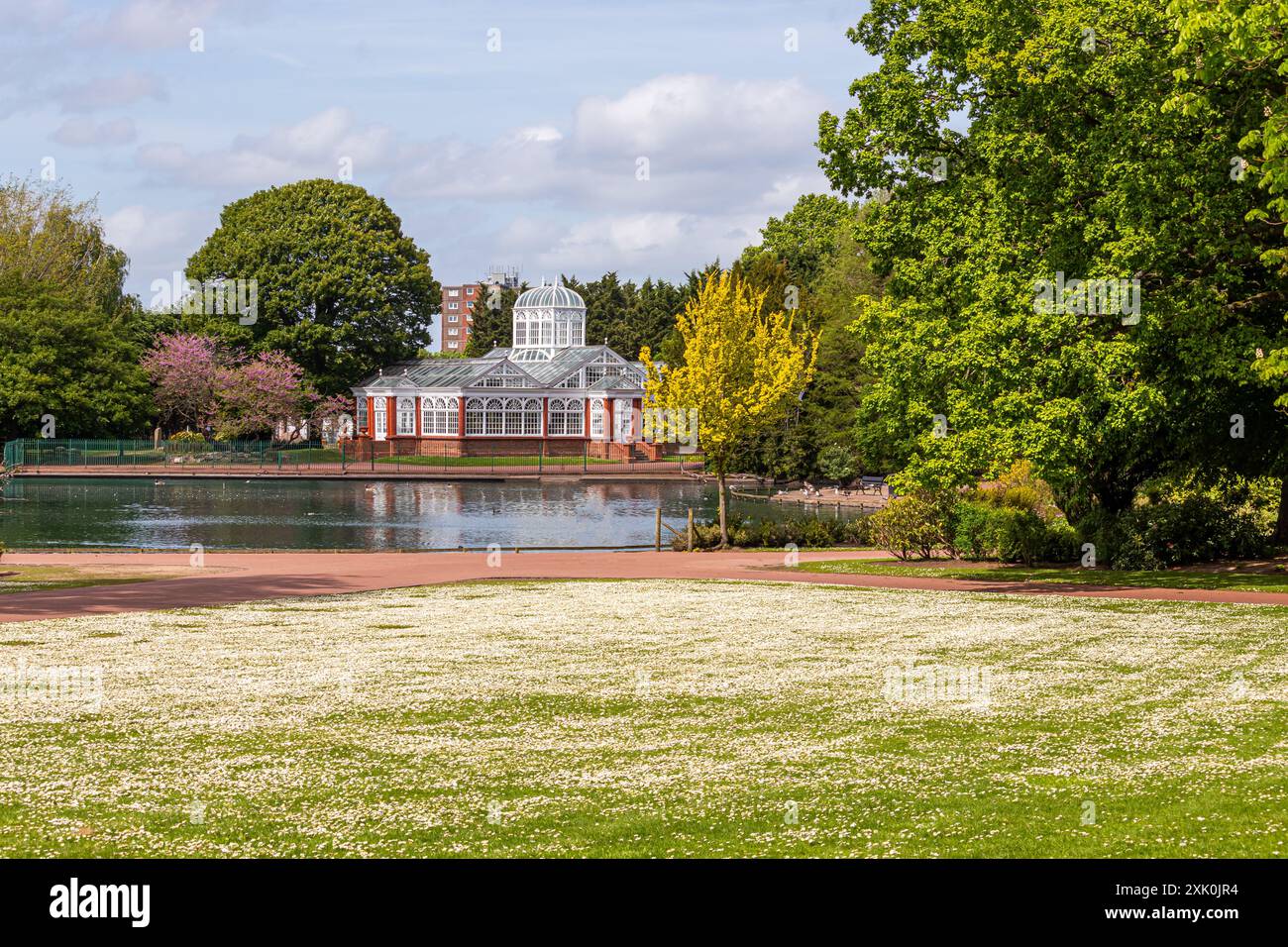 Nature landscape. West Park in Wolverhampton, England Stock Photo - Alamy