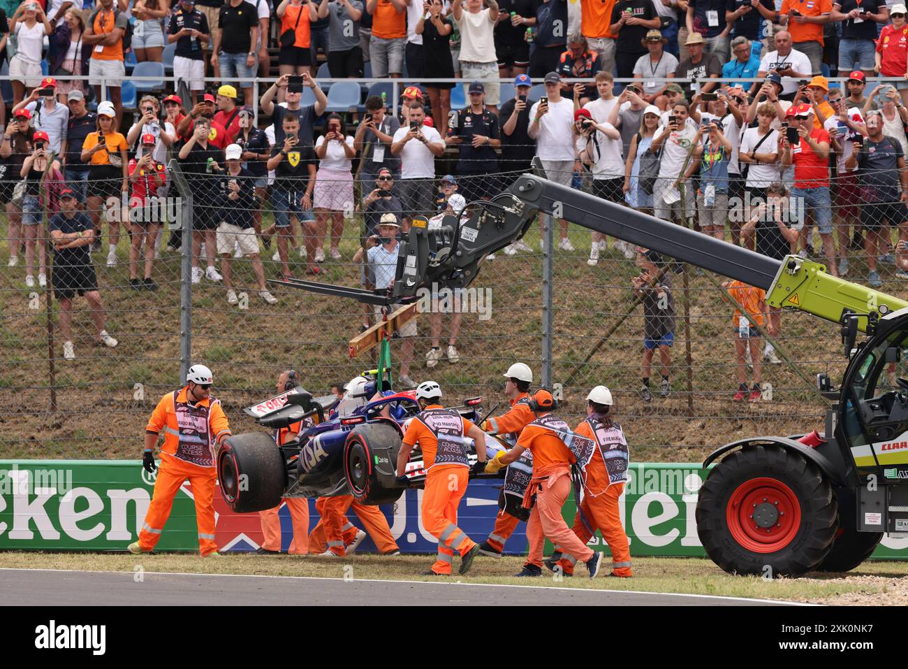 2024 hungarian grand prix crash hi-res stock photography and images - Alamy