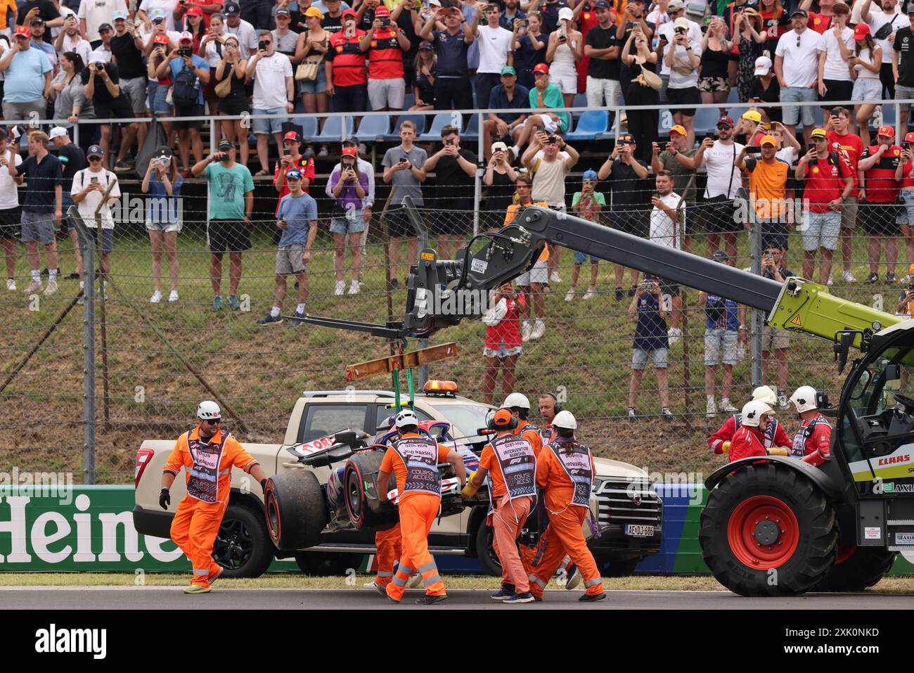 2024 hungarian grand prix crash hi-res stock photography and images - Alamy