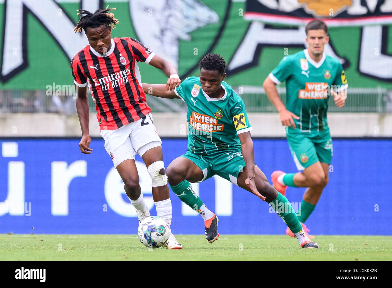 Samuel chukwueze of milan hi-res stock photography and images - Alamy