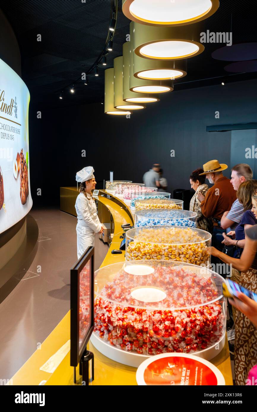 Lindt chocolate factory zurich hi-res stock photography and images - Alamy