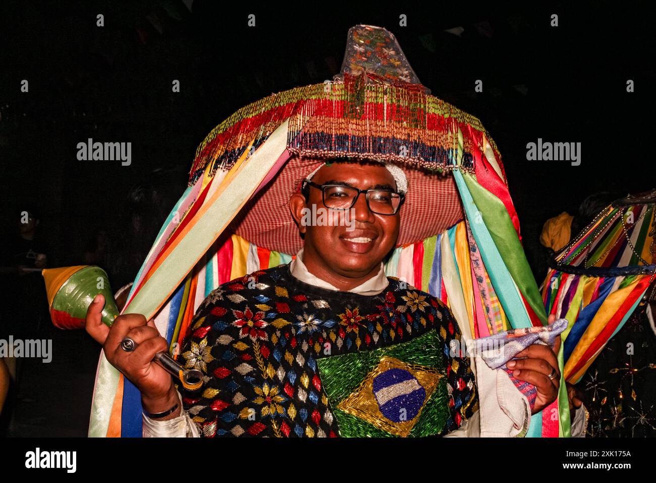 Danca folclorica hi-res stock photography and images - Alamy