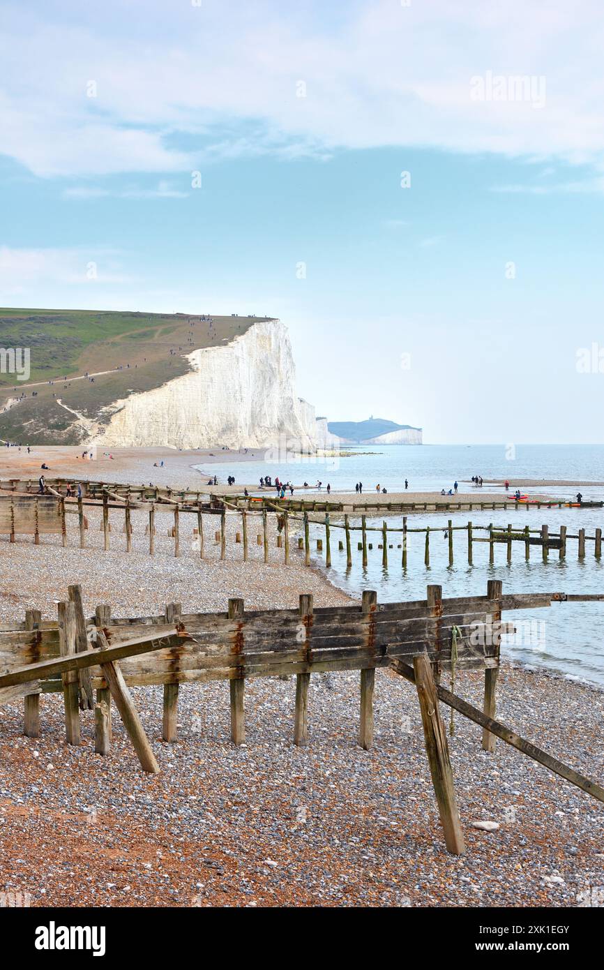 Cuckmere Haven Beach with the white cliffs of Seven Sisters in the background, South Downs ...