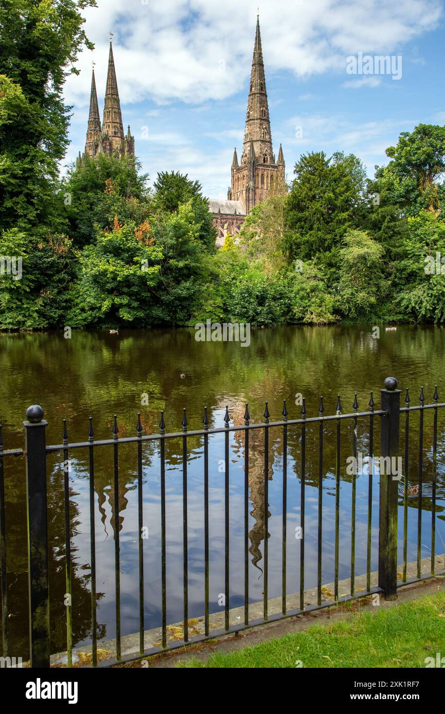 Lichfield Cathedral Staffordshire, Church of the Blessed Virgin Mary ...
