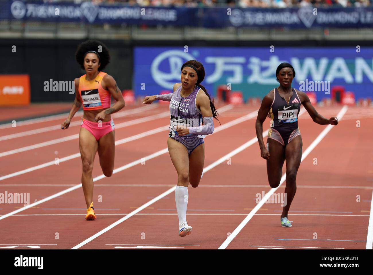 London, UK. 20th July, 2024. Yemi Mary JOHN winning the 400m (National ...