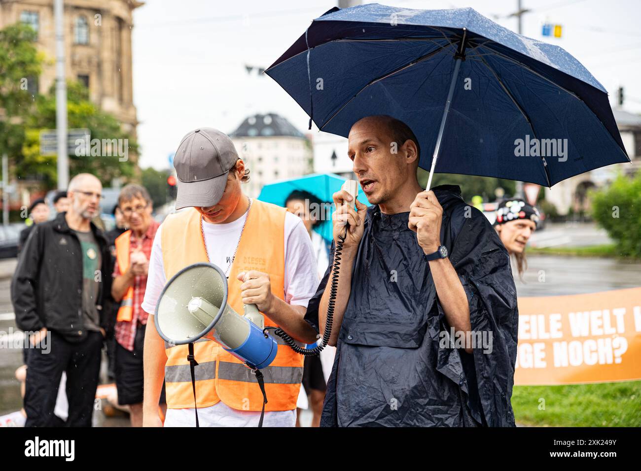 Disobedient Assembly of the Last Generation and the alliance Stop ...