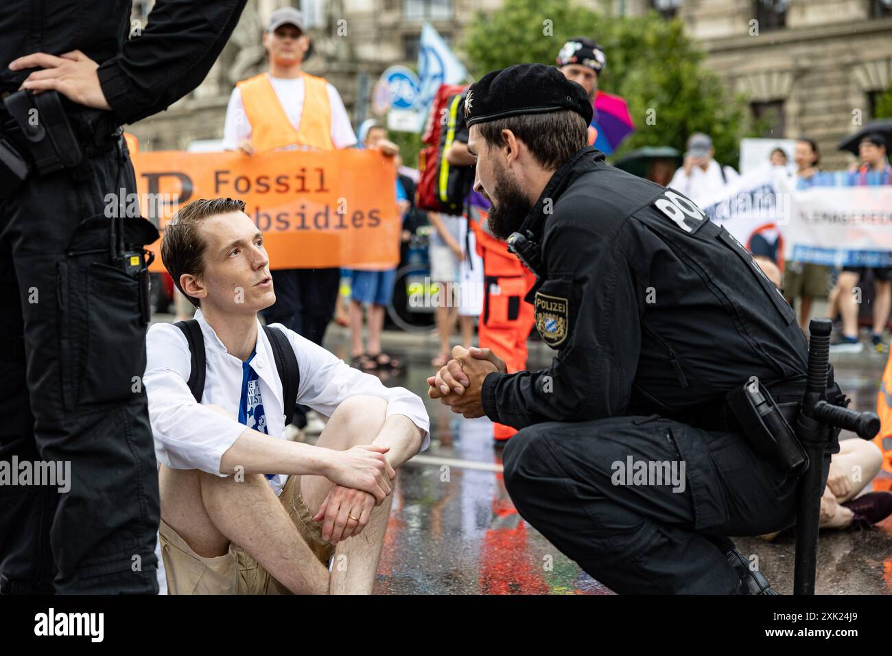 Disobedient Assembly of the Last Generation and the alliance Stop ...