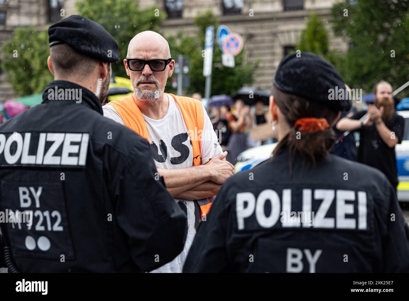 Disobedient Assembly of the Last Generation and the alliance Stop ...