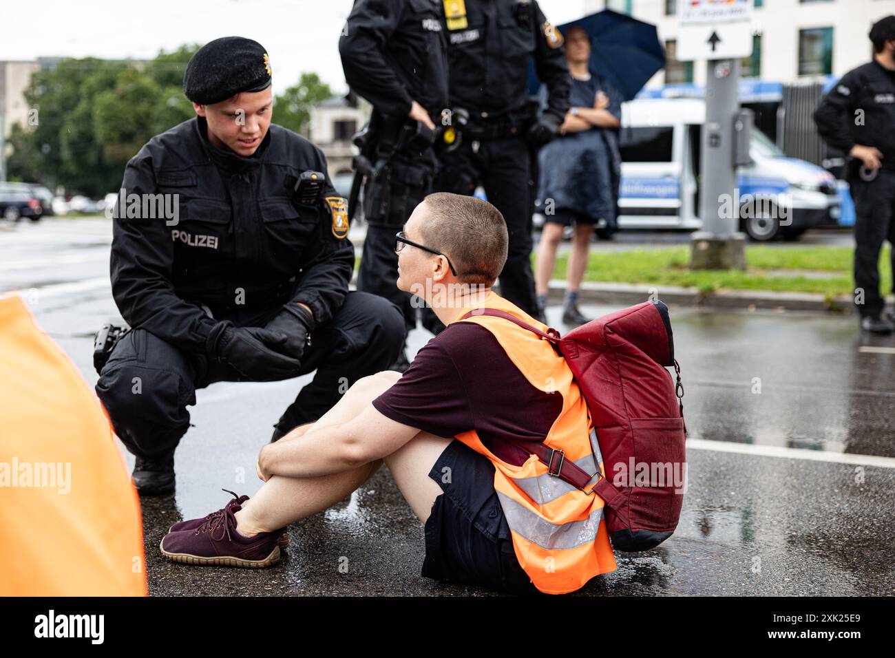 Disobedient Assembly of the Last Generation and the alliance Stop ...