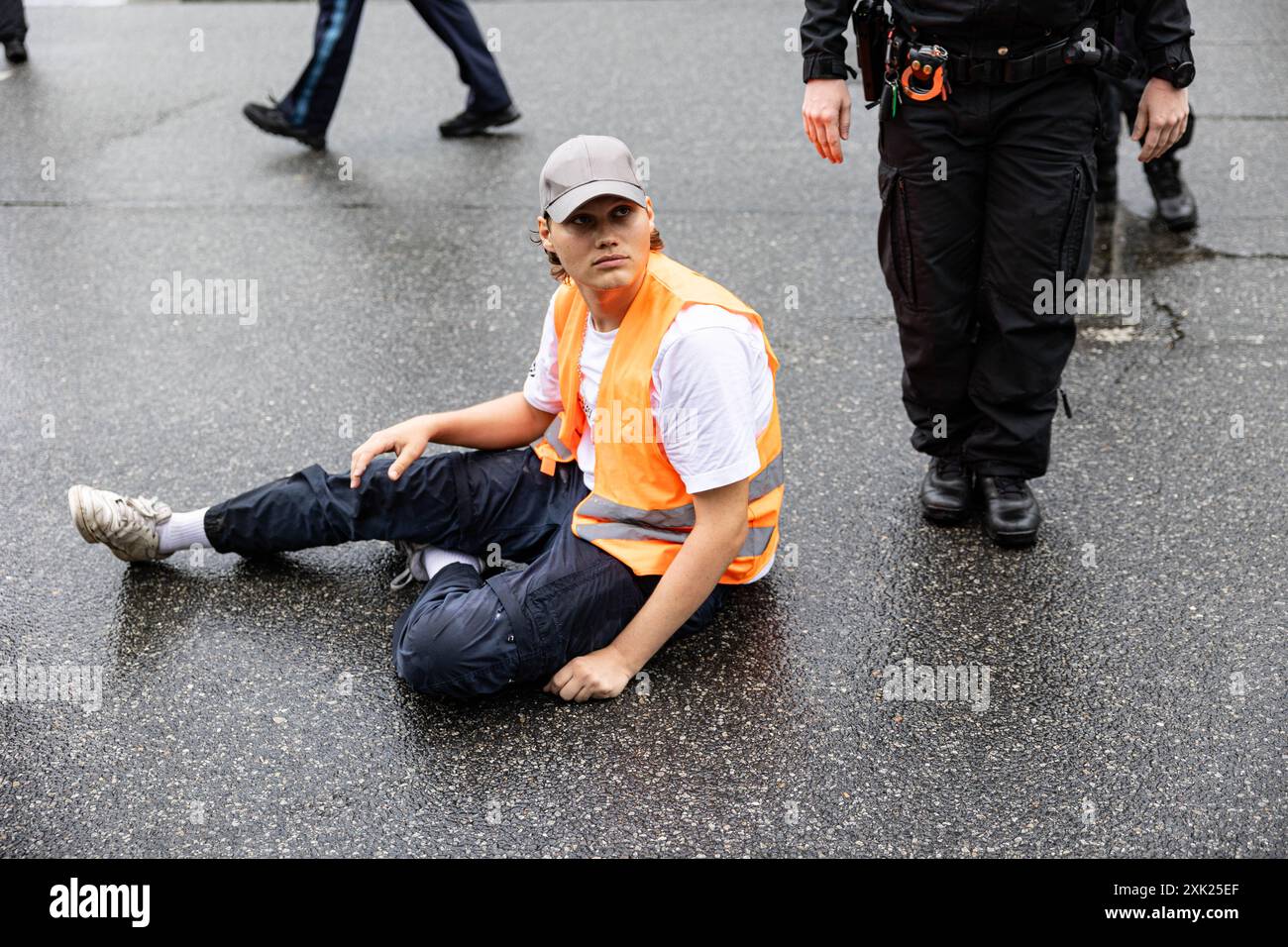 Disobedient Assembly of the Last Generation and the alliance Stop ...