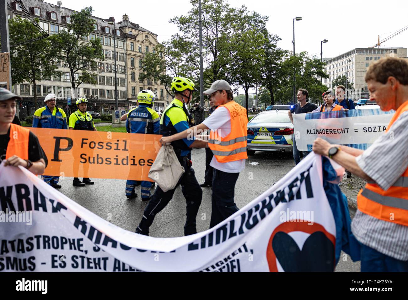 Disobedient Assembly of the Last Generation and the alliance Stop ...