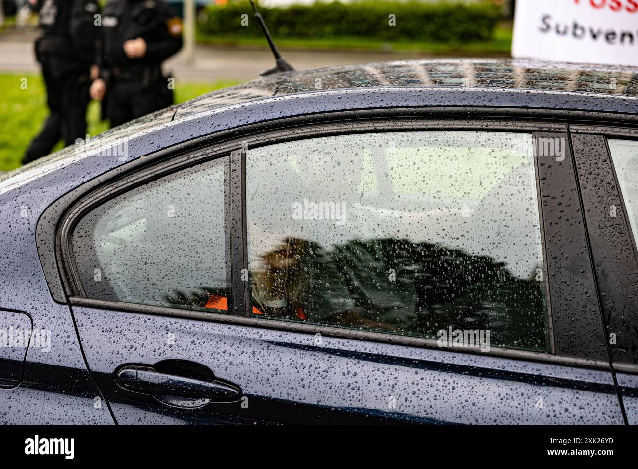 Disobedient Assembly of the Last Generation and the alliance Stop ...