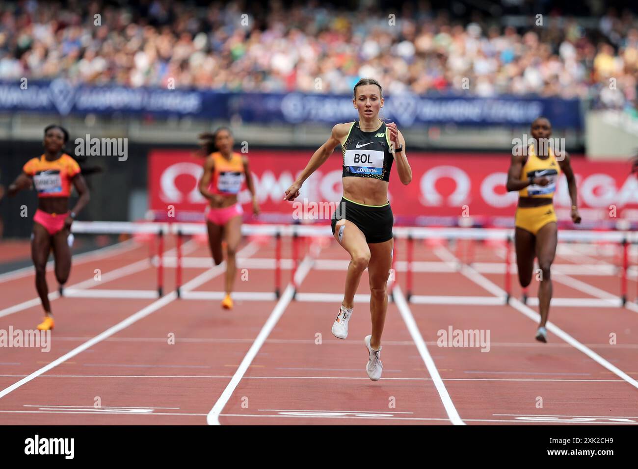 London, UK. 20th July, 2024. Femke BOL (Netherlands, Holland) crossing the finish line in the ...