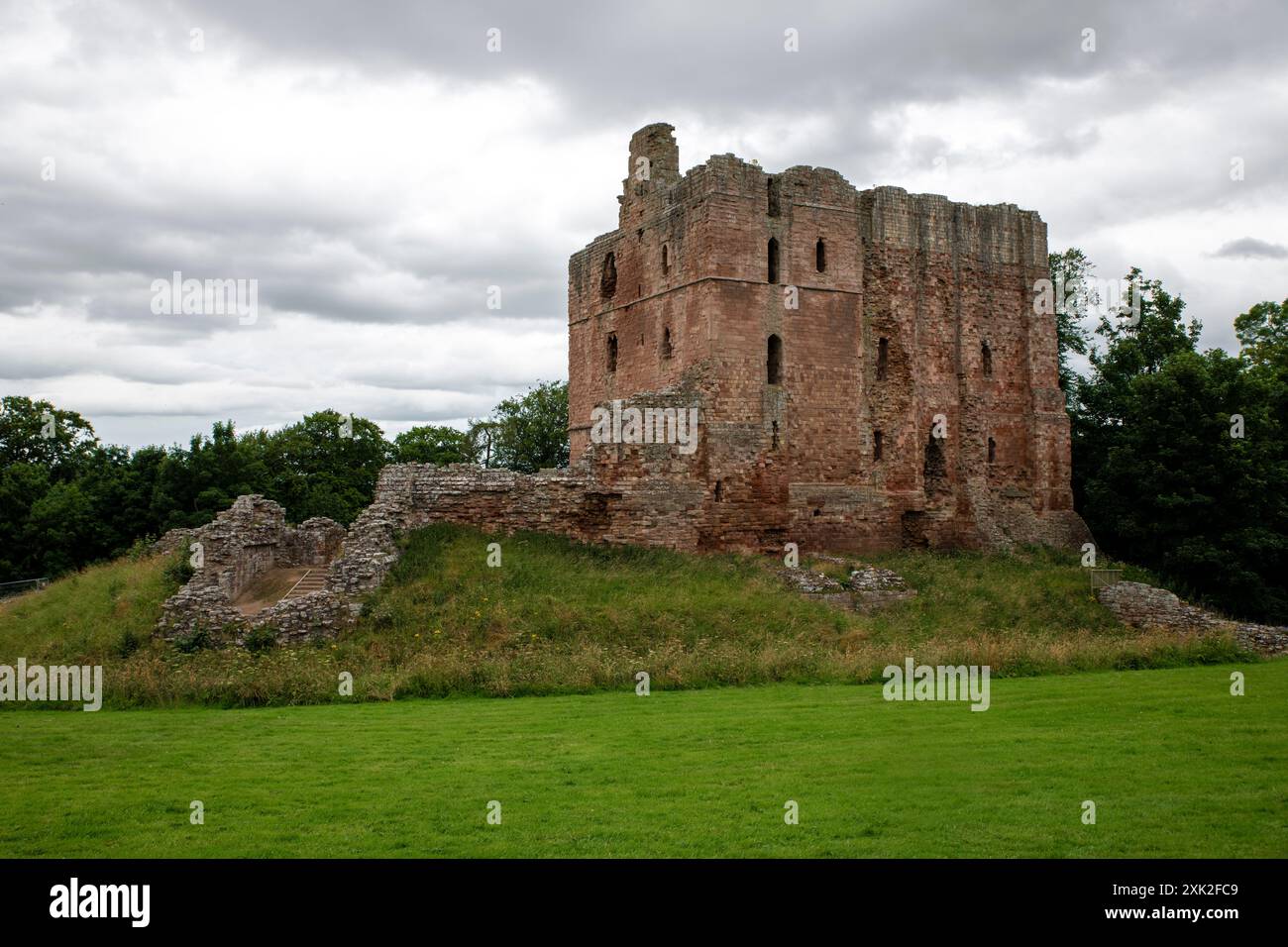 Scotish castle ruins hi-res stock photography and images - Alamy