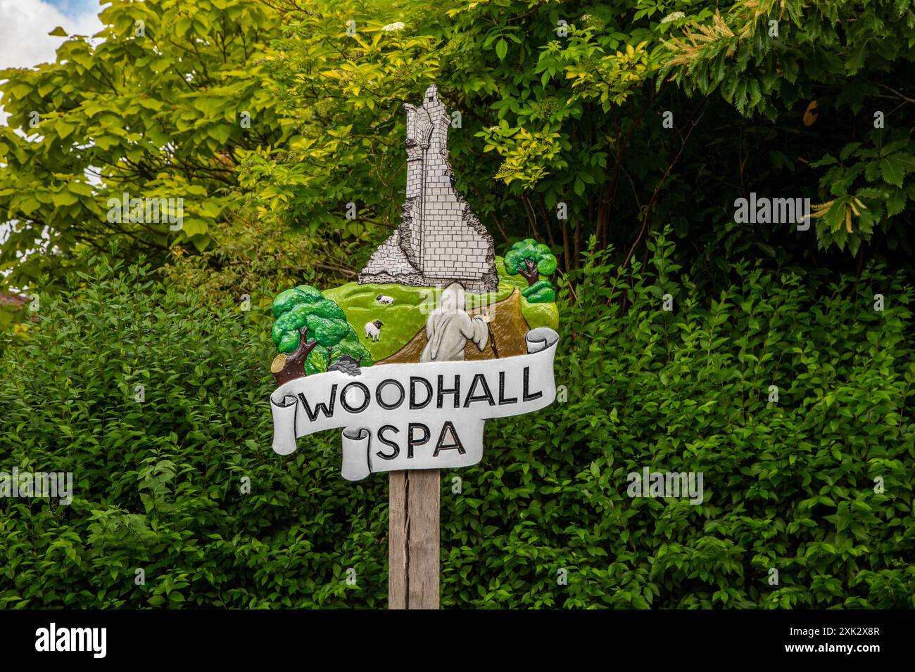 waymarker signpost on entering the Lincolnshire town of Woodhall Spa ...