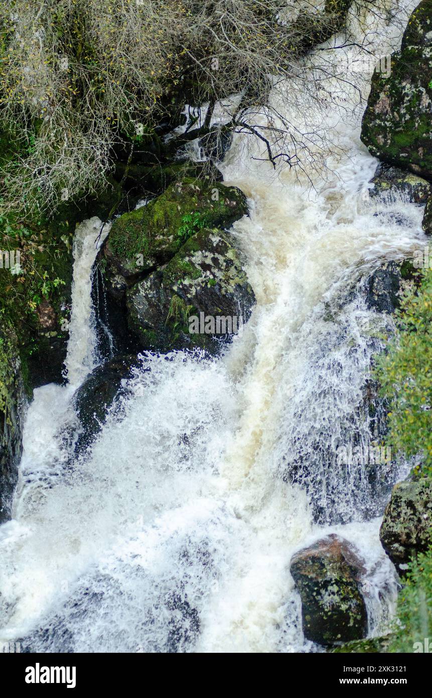 Waterfall splashing texture background hi-res stock photography and ...
