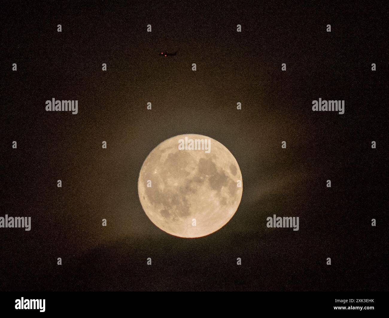 Sheerness, Kent, UK. 20th July, 2024. UK Weather: the stunning full ...