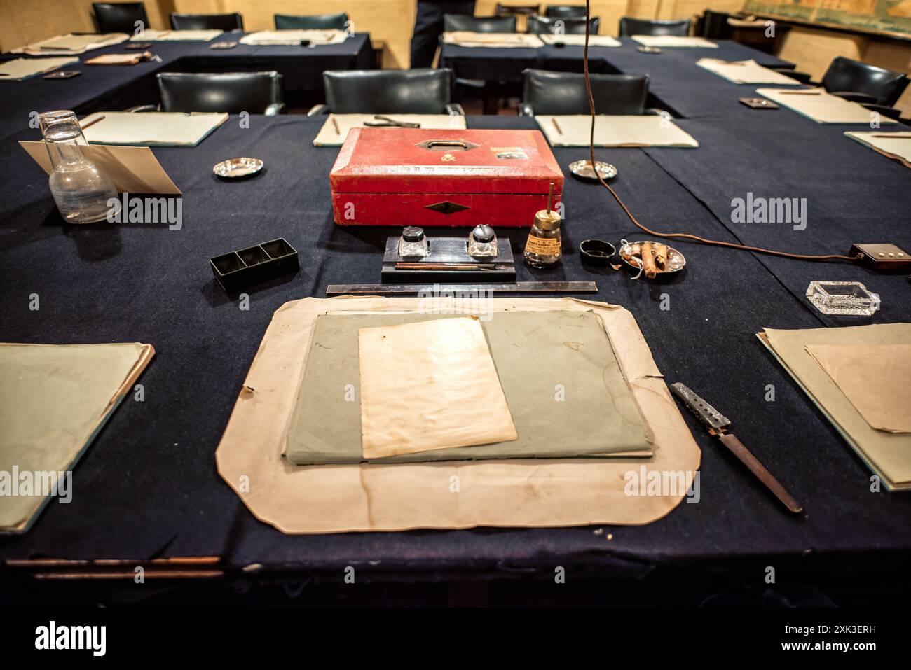 Churchill War Rooms Cabinet Room Table London // LONDON, United Kingdom ...