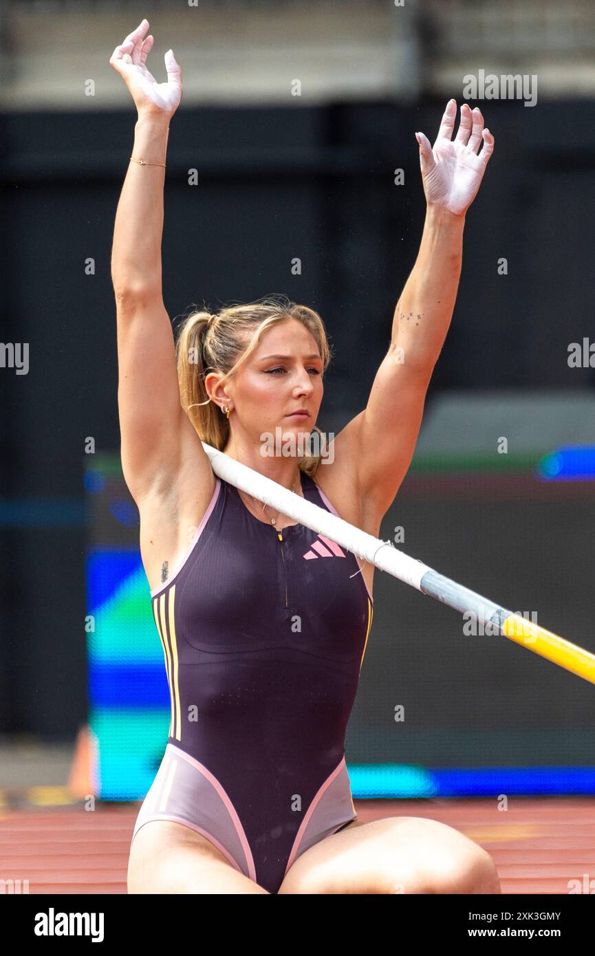 Molly caudery athletics hi-res stock photography and images - Alamy