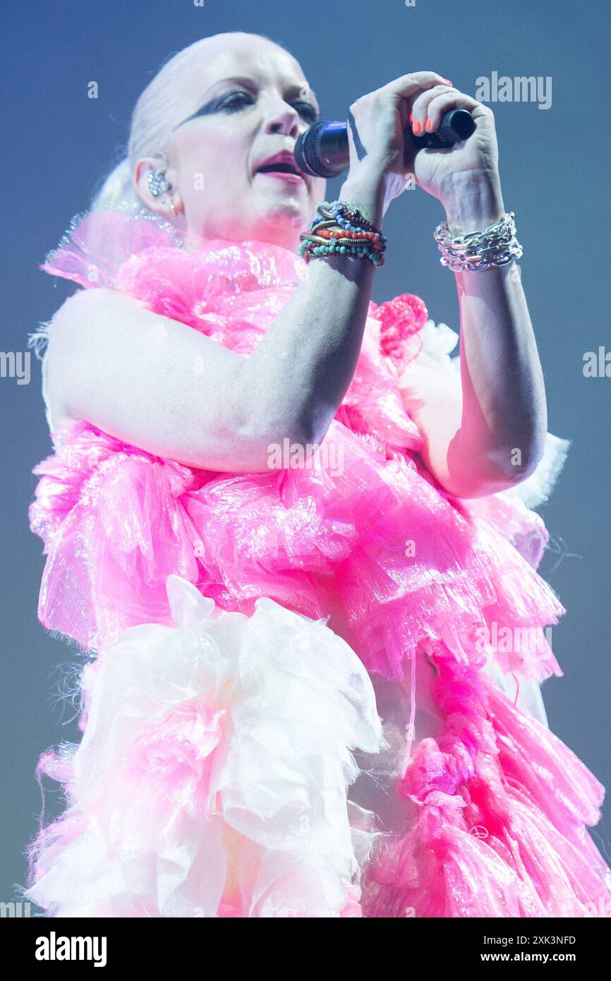Shirley manson hi-res stock photography and images - Alamy