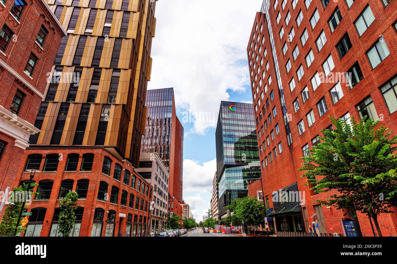 Cambridge, Massachusetts, USA - July 30, 2023: Main Street in Kendall ...