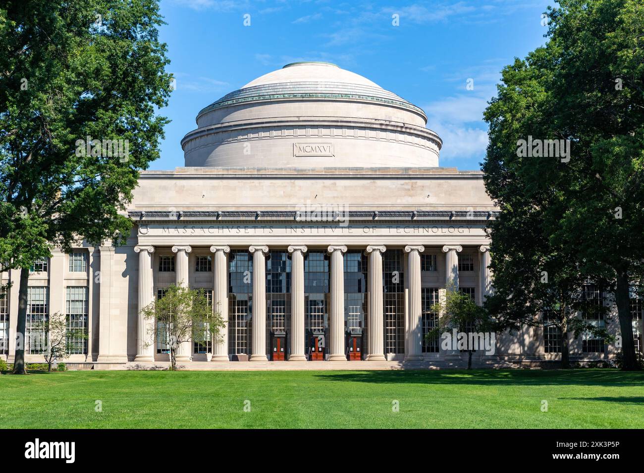 Cambridge, Massachusetts, USA - August 23, 2020: Massachusetts ...