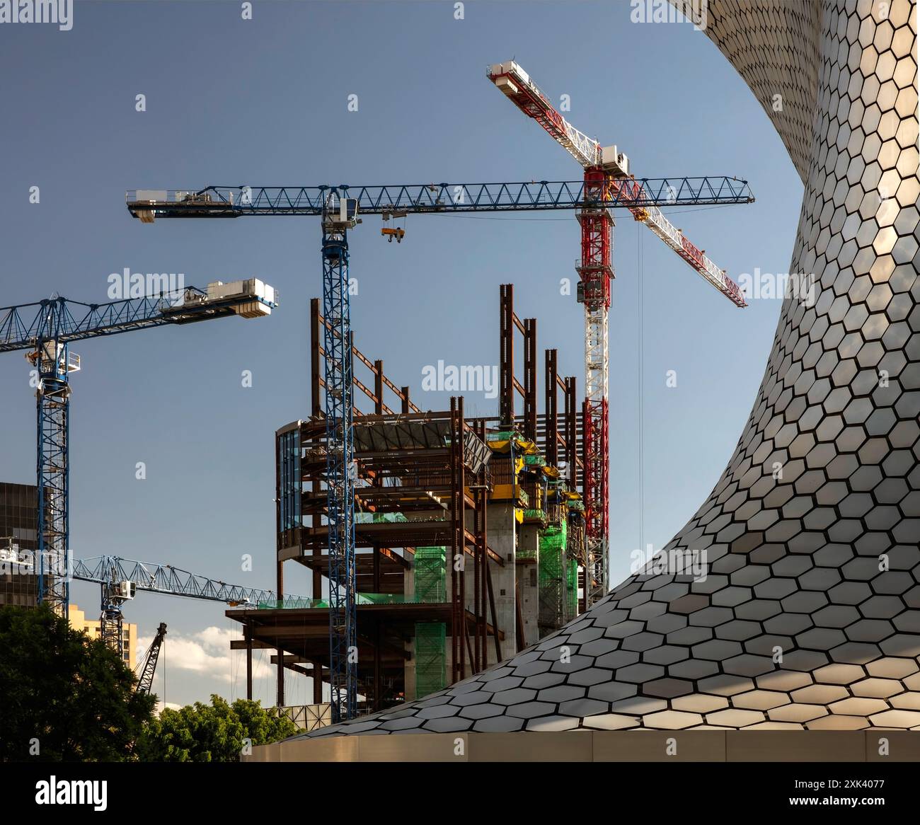 Economy of construction hi-res stock photography and images - Alamy