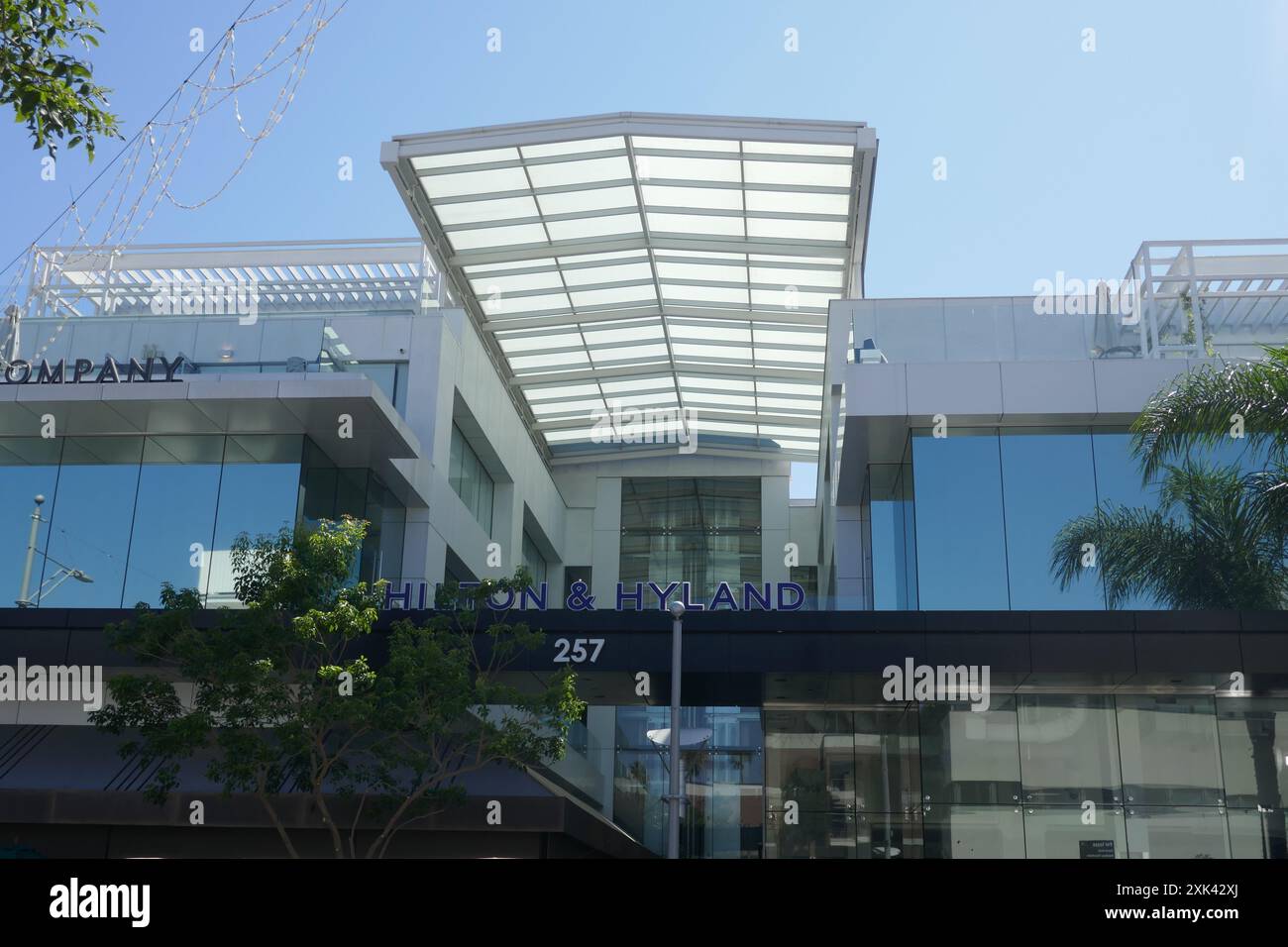 Beverly Hills, California, USA 20th July 2024 Hilton & Highland on July ...